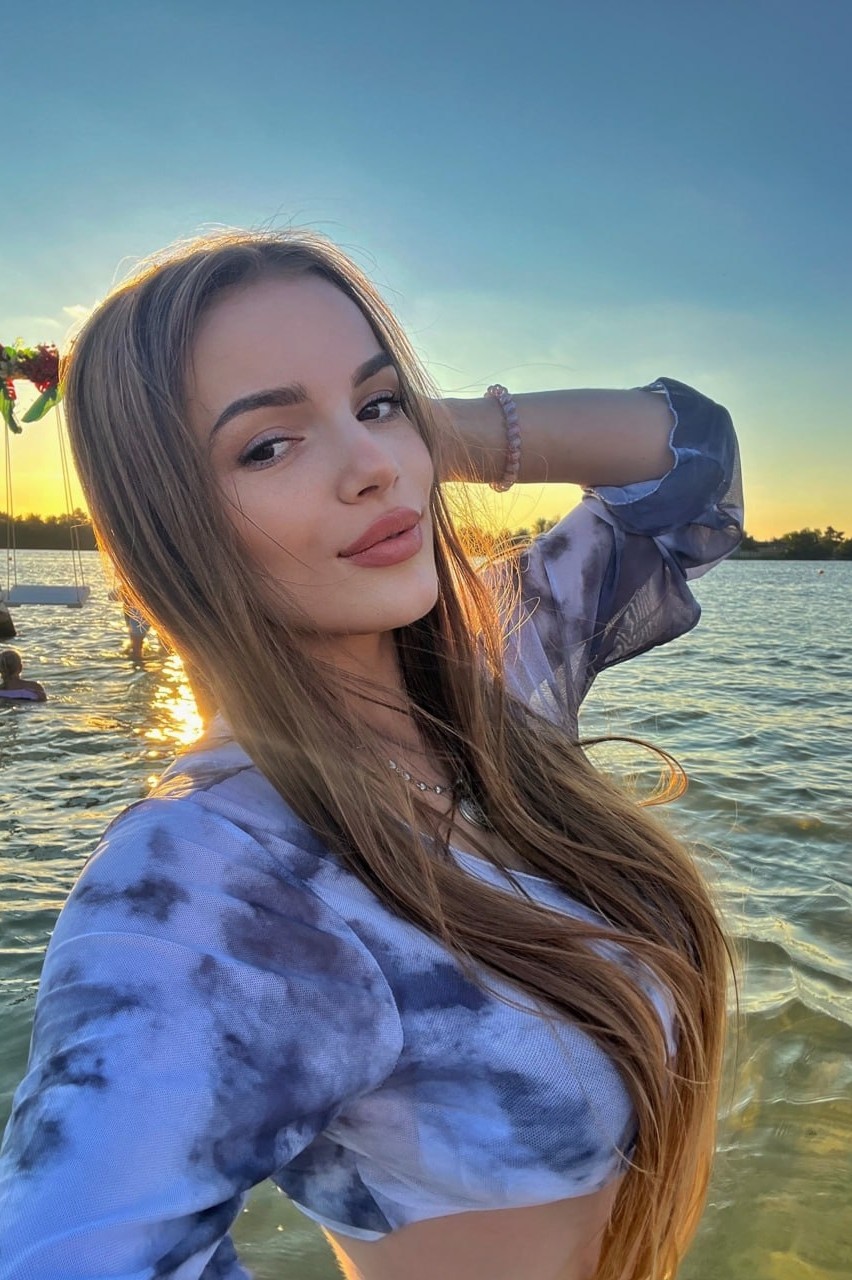 Ukraine Dating: Hanna 24 years old from Ukraine, Kharkiv